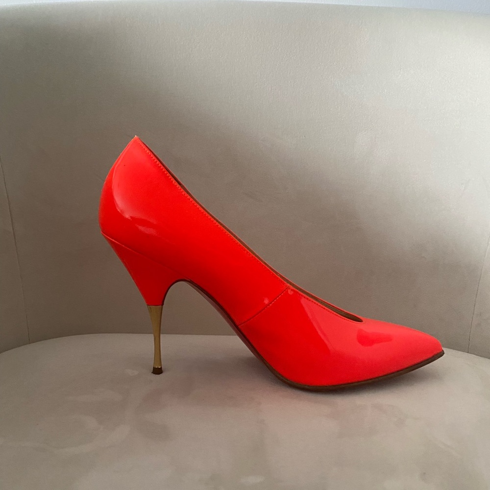 Christian Louboutin Neon Orange Pumps - Gem